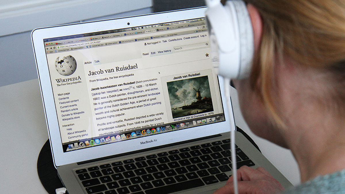 44 Essential Wikipedia Statistics for 2024: Data on Users, Readers ...