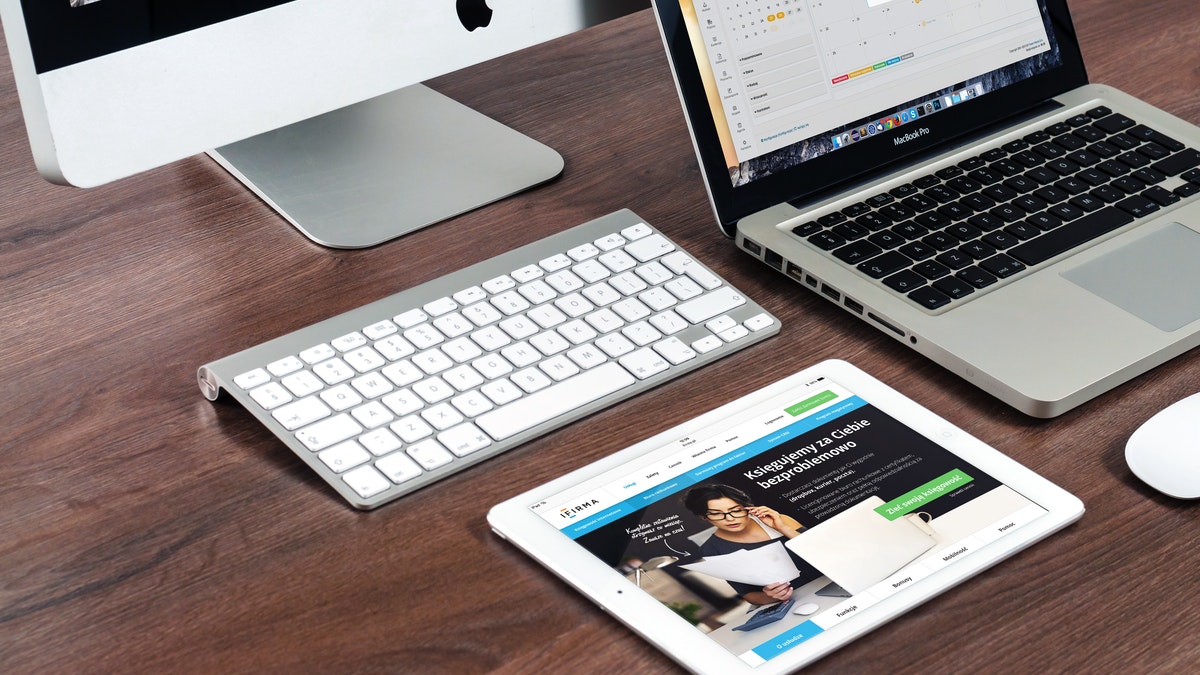 80 Significant Apple Statistics in 2024: Finances, Market Share & Data ...