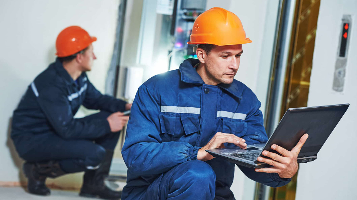 Contractor Foreman Sustainable Building Efficiency: Software Enhanced