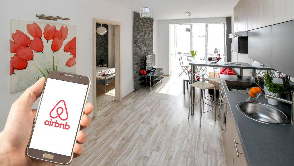Airbnb Believes Full-Time Office Work Is Obsolete, Remote Work Is Here ...