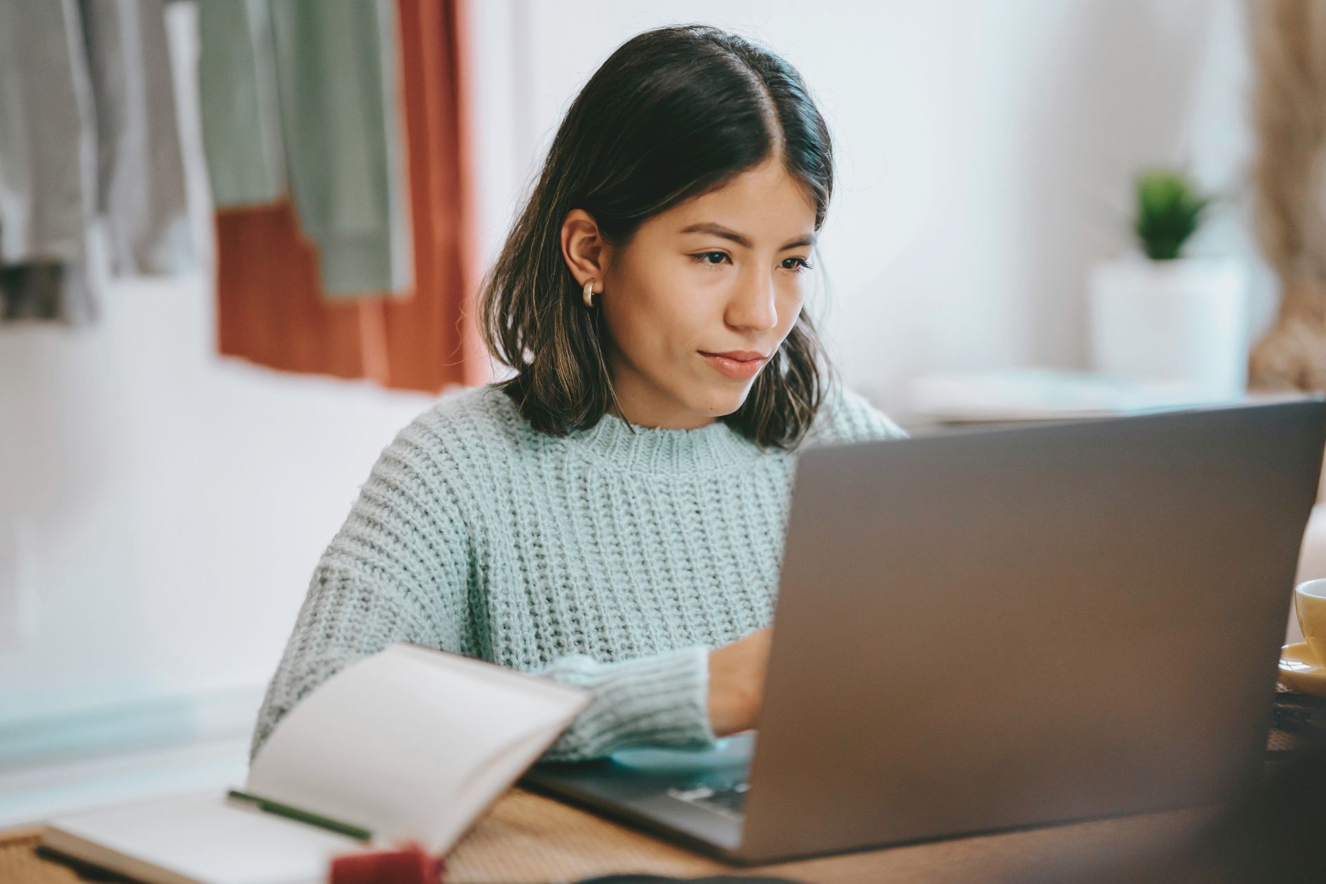 How to Implement Distance Learning for Students with SaaS ...